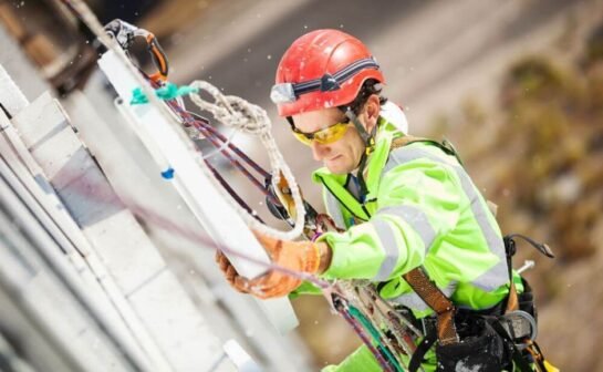 How to Inspect Your Fall Harness When Working Alone